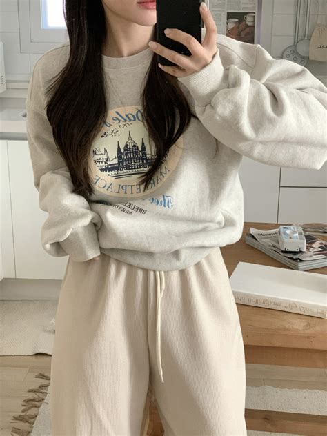 꼰미고 빌리지 기모 맨투맨 3color 위시버킷