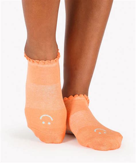 The Best Grip Socks For Pilates Barre And Yoga To Buy In Australia