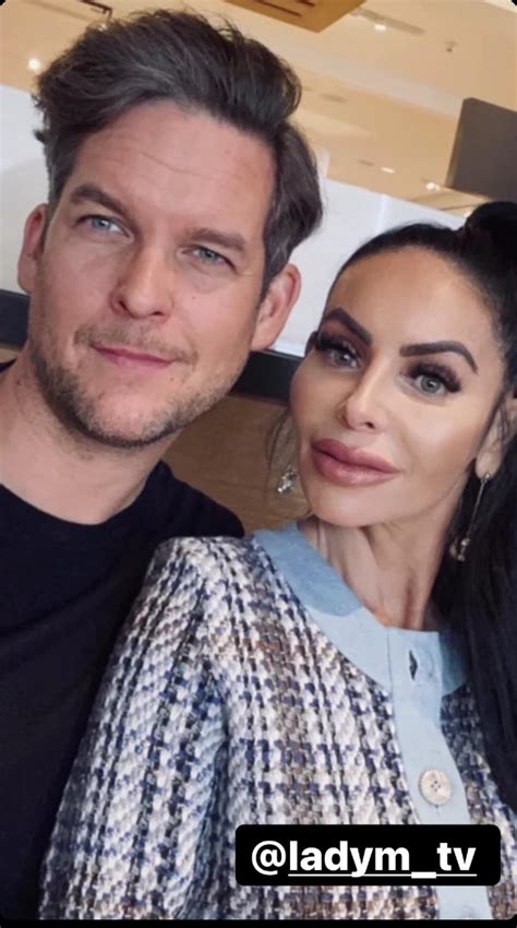 A Totally Normal Pic Of A Totally Normal Couple R90dayfiance