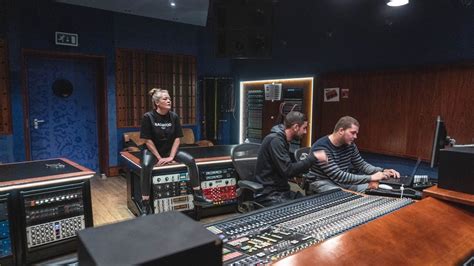 Everything You Need To Know About The Best Online Mastering Services