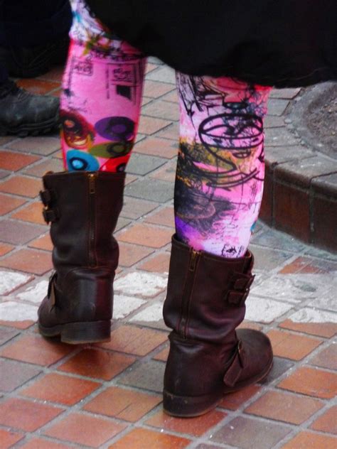 Graffiti Leggings Fashion Odds And Ends Pop Culture Observations