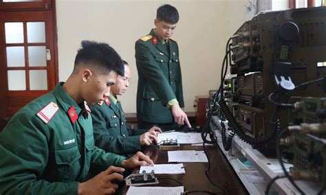 Lực lượng vũ trang tỉnh Vui xuân đón tết không quên nhiệm vụ Báo