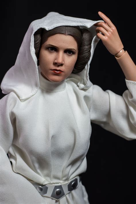 Doons Dungeon Hot Toys Star Wars Princess Leia Figure Review
