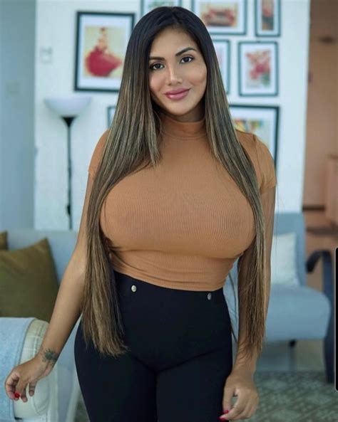 Pin By William Fosdick On Beautiful Womens Sweaters Curvy Woman Top