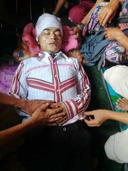 ကလေးမြို့နယ်တွင် စစ်တပ်၏ လက်နက်ကြီးကြောင့် သေဆုံးသူ ပြည်သူများ