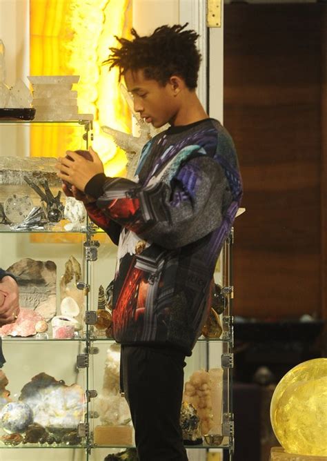 Kylie Jenner And Jaden Smith Hook Up For Crystal Date PHOTOS Celeb Dirty Laundry