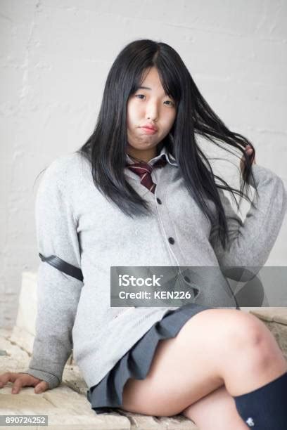 Linda Chica Japonesa Foto De Stock Y Más Banco De Imágenes De Adulto