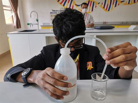 Form 4 Stem Sekolah Menengah Rafflesia Puchong