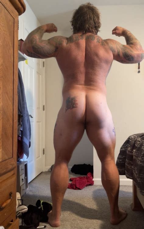 Football Linebacker Butt Tumbex