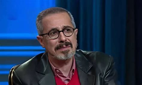 جواد رضویان در غم از دست از دادن پدر به سوگ نشست عکس و بیوگرافی