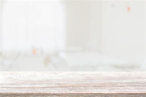 빈 나무 테이블 상단과 흐린 커피 숍 카페 및 레스토랑 인테리어 배경 디스플레이 또는 농산물 제품에 사용할 수 있습니다 0명에 대한 스톡 사진 및 기타 이미지 Istock