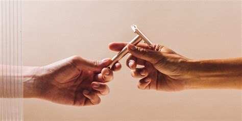 How To Use A Safety Razor A Woman S Guide Plus Razor Options