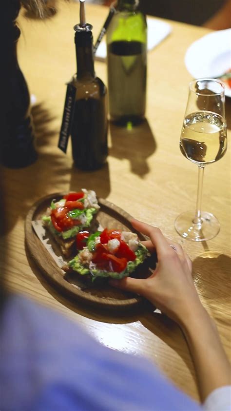 47 Idées De Angélus Du Canal En 2024 Cuisine Nourriture Et Vin Serveur Restaurant