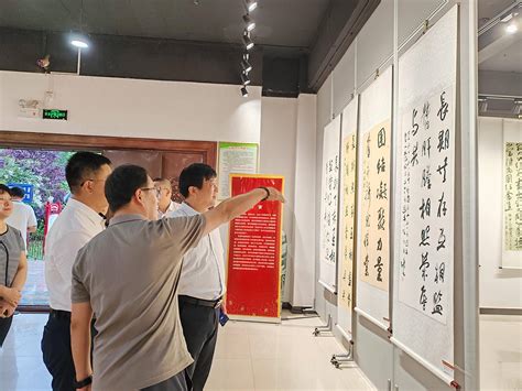 漯河市郾城区：举办庆祝中华人民共和国成立75周年暨人民政协成立75周年书法美术优秀作品展政协委员书画时代