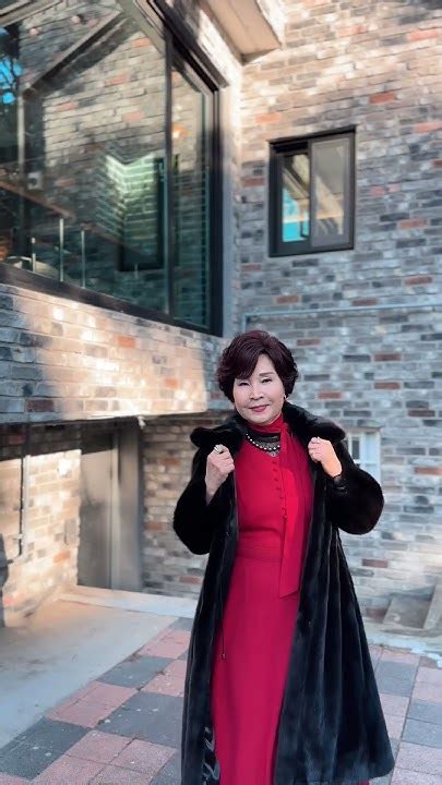 70대 시니어의 설레는 겨울 스타일 😘 씨크릿우먼 헤어웨어 여자가발 시니어모델시니어패션 Ssecretwoman Hairwear Hairstyle Shorts