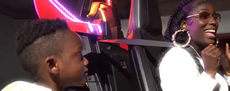 Lady Boss And Son Super Siah Drop New Video Cool Mom”