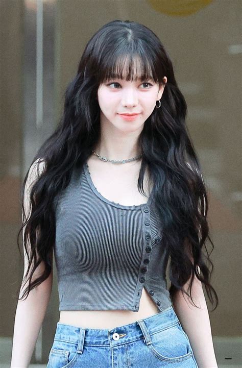 익스트림무비 오늘 갤러리 에스파 카리나 광운대 축제 영상 권은비 스프라이트 광고 오마이걸 유아 마리끌레르 5월호 팬들한테 배신감 느꼈다는 아이브 원영