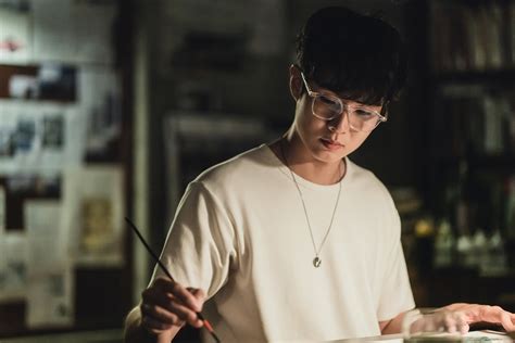 Lee Jun Ho Choi Woo Sik Sự Quyến Rũ Khó Cưỡng Của Những Tài Năng Hậu Trường Phim Việt Giải Trí