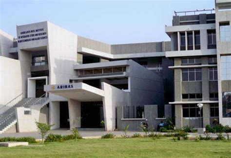 Cvm University Admission Fees And Courses Careerguide