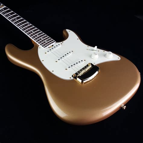 Music Man Cutlass Malibu Gold Bfr Roasted Maple With Case 749699693178