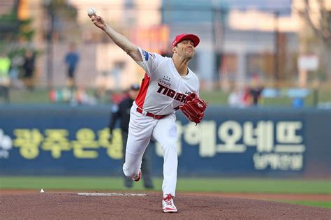 제임스 네일 역투 연합뉴스