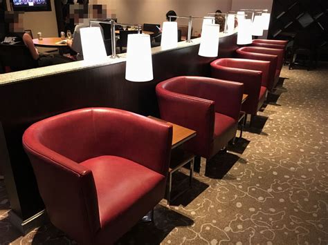 Review Philippine Airlines Mabuhay Business Class Lounge Manila T2