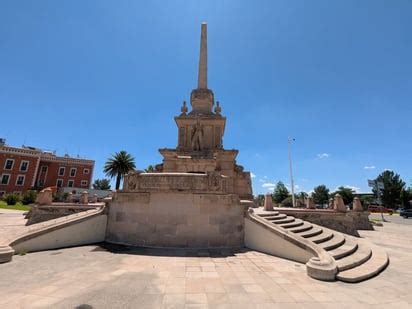 Monumento A Guadalupe Victoria Olvidado Y En Deterioro Urge