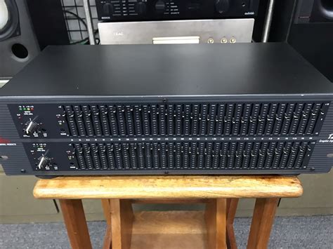 Graphic Equalizer Dbx
