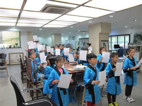 社会教育丨欢乐六一，触摸历史，童心童趣 徐州圣旨博物馆是一座规模较大较早以圣旨为载体集展示教育活动为一体的多功能综合性皇牍文化博物馆