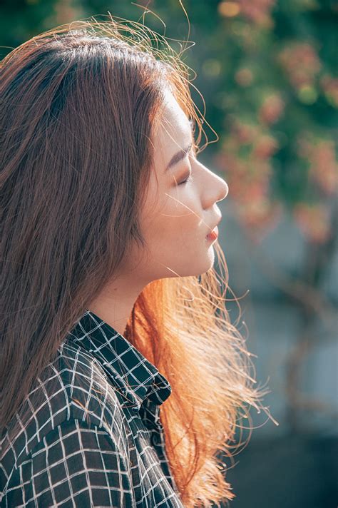 무료 이미지 애정 귀엽다 초상화 경치 아름다운 여행 행복 미술 자연스러운 소녀 얼굴 피부 아름다움 인간의 머리 색깔 코 레이디 헤어 스타일