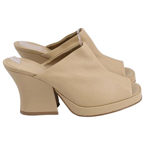 Sandales Bottega Veneta Stack Mules En Cuir Beige Ref1072754 Joli Closet