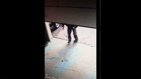 Garage Door Hitting Frame At Thomas Charlesworth Blog