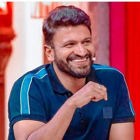 Pin By Sunil Dalavai On Puneet Rajkumar Actor Photo New Movie Images Cute Love Story Video