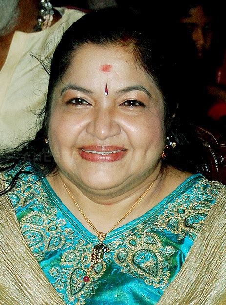 K S Chithra Photos Pictures Wallpapers