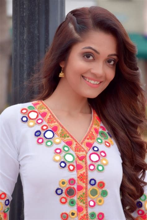 Sheena Chohan Photos Latest Hd Images Pictures Stills And Pics Filmibeat