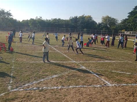 စလင်းမြို့နယ် ပြည်သူ့အားကစားကွင်း၌ ဌာနဆိုင်ရာဝန်ထမ်းစုပေါင်း ၇၆ နှစ်မြောက် လွတ်လပ်ရေးနေ့အထိမ