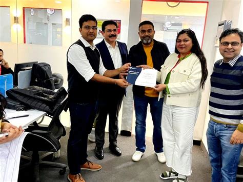 Anuradha Agrawal On Linkedin A Leader Is The One Who Knows The Way