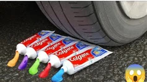 له کردن وسایل کیوت زیر چرخ ماشینتفریحی سرگرمیله کردن خمیر دندان