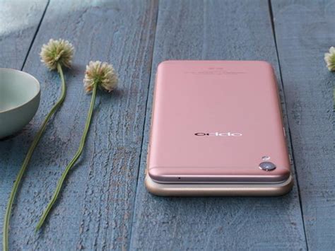 超越前輩還是延續經典 Oppo R11震撼曝光 每日頭條