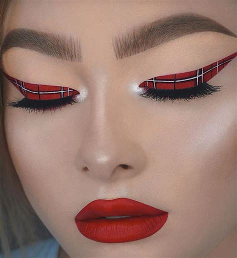 36 Flirty Prom Makeup Looks Ideas This Summer Page 30 Of 36 Fashionsum
