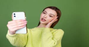 Sending Nudes Our Cyber Safety Experts Say You Shouldnt