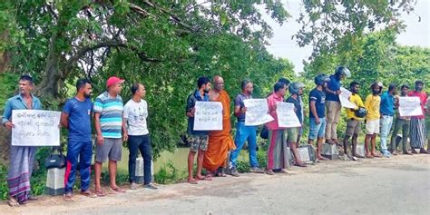 ජීවිත 11 බිලිගත් පසු පාලමක්වත් පුළුල් කරගන්න බැරි මහා මාර්ග ඇමති මොකට ද පුලුවන් කෙනෙකුට ඇමතිකම