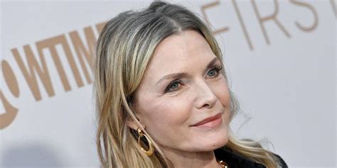 Michelle Pfeiffer 64 Is Literally Glowing In This No Makeup Ig Selfie