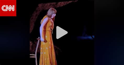 She Swallowed An Insect That Silenced Her From Singing Watch Taylor Swifts Reaction In Front