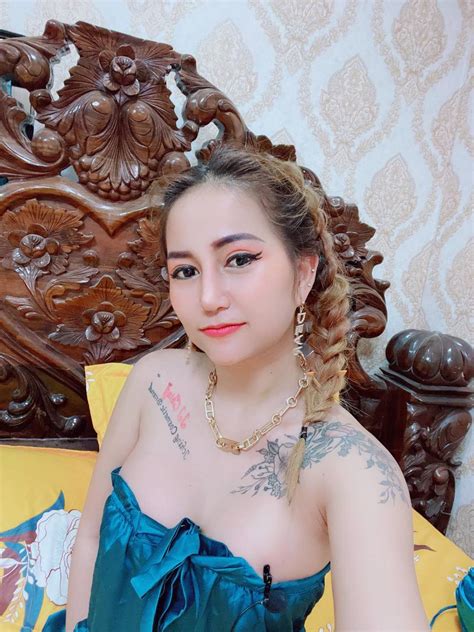 នាំខ្លួនស្រ្តីអ្នកលក់ផលិតផលអនឡាញម្នាក់ ទៅសាកសួរនៅក្រសួងមហាផ្ទៃ ពីបទបរិហាកេរ្តិ៍ ជេរប្រមាថ