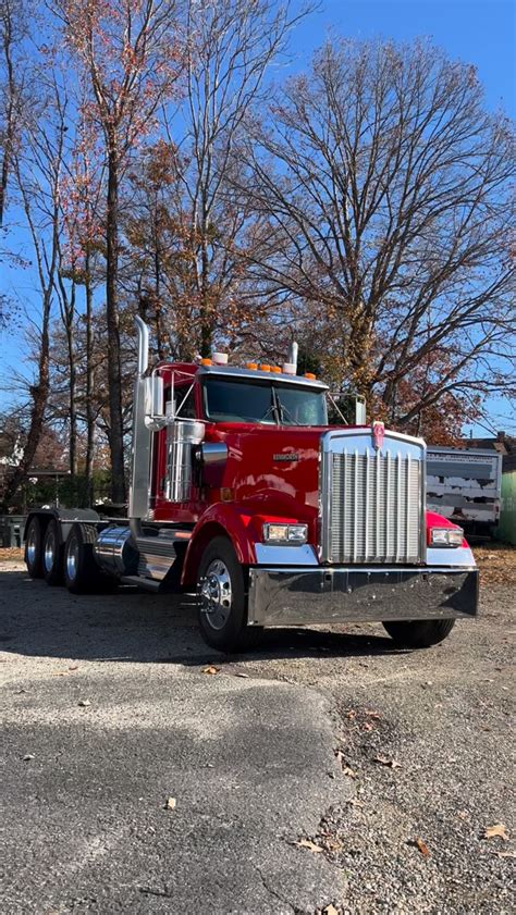 Kenworth W900 W Pusher Axle Cat C13 And Is Fully Operational And