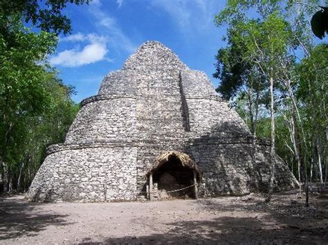 Zona Arqueológica De Coba Quintana Roo