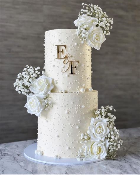 Pin By Brenda Sims On Wedding De Jakubik Wedding Cake Pearls Classic