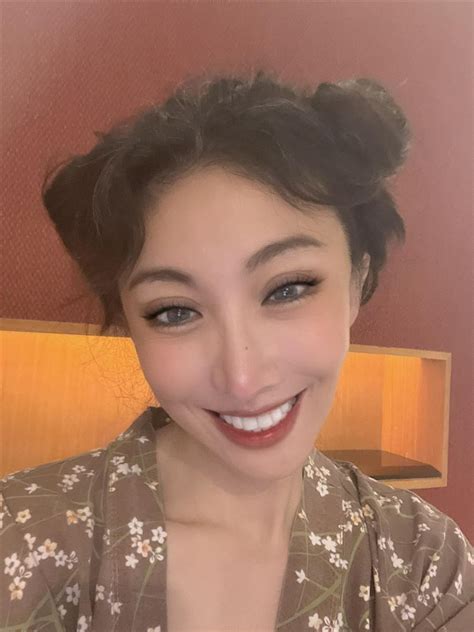 女星轟小S剪女兒瀏海舊文被挖惹議美女主播高毓璘養寵物就好 娛樂星聞