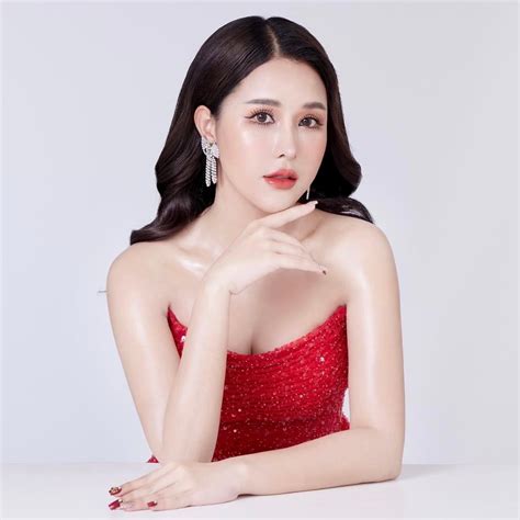 ลูก ค้า รี วิ ว มาแบบเริ่ด ด สเปรย์ หลีหวาน 🤣 ผู้ ติดหนึบ หอม หวานกลิ่นสตอเบอรี่ และ วนิลาคารา